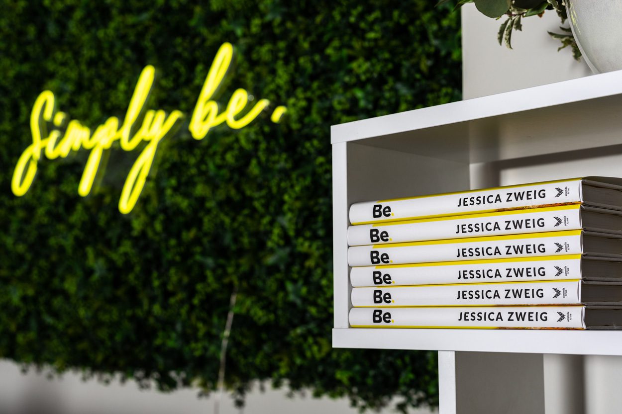 Personal branding, in your hands. | SimplyBe. Agency